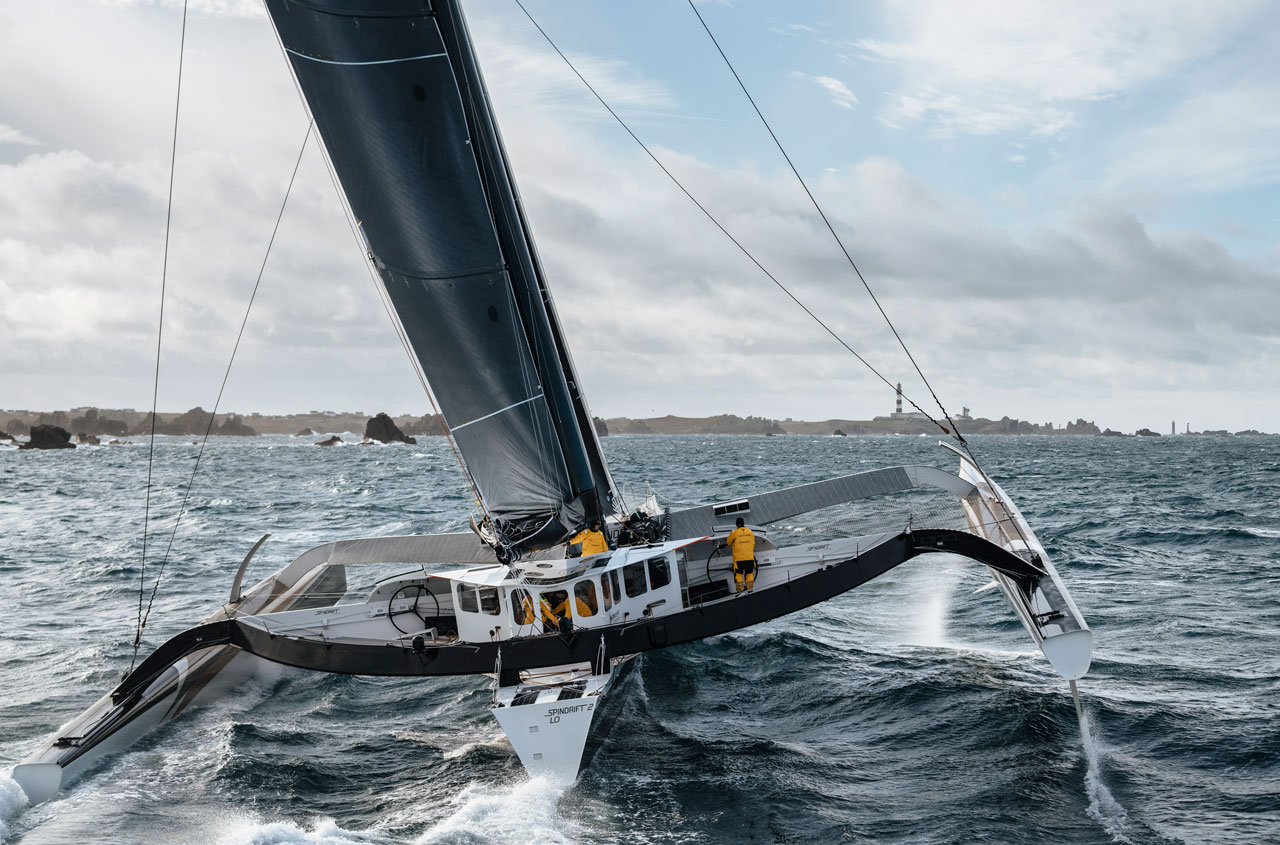 Spindrift 2 Takes Off - Latitude38