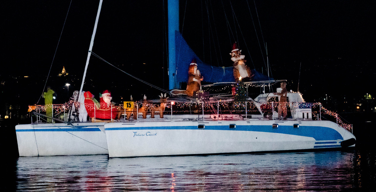 Lighted Boats Continue to Dazzle the Bay