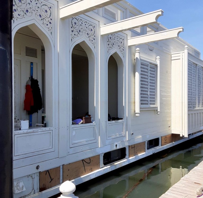 The Taj Mahal Is Floating Once Again