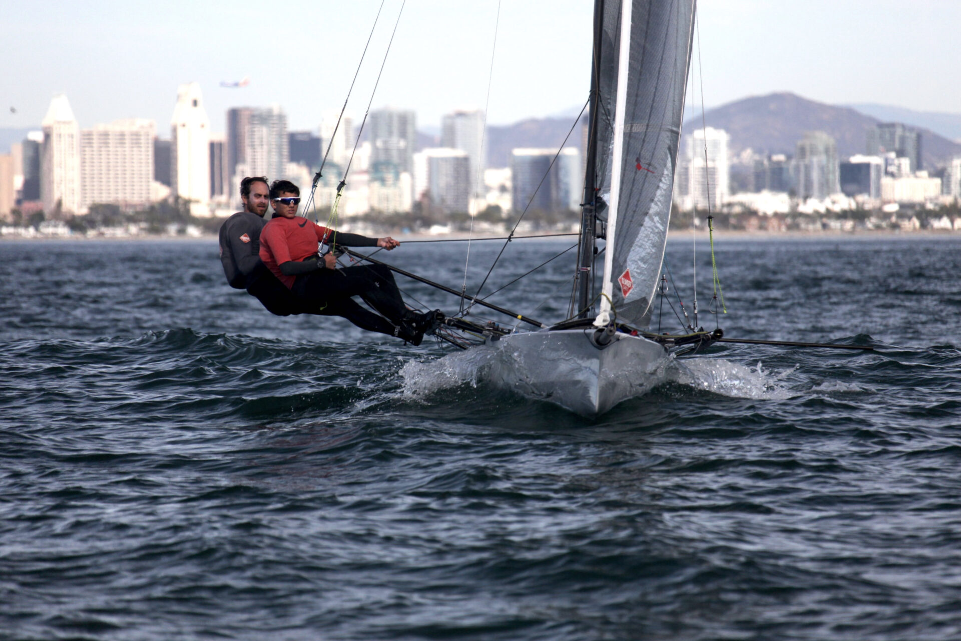 I-14 Skiff Clinic Brings New Skills to Sailors from Near and Far