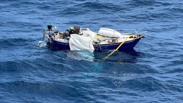 Canadian Sailor Rescued From Dismasted Sailboat off Oregon - Latitude38